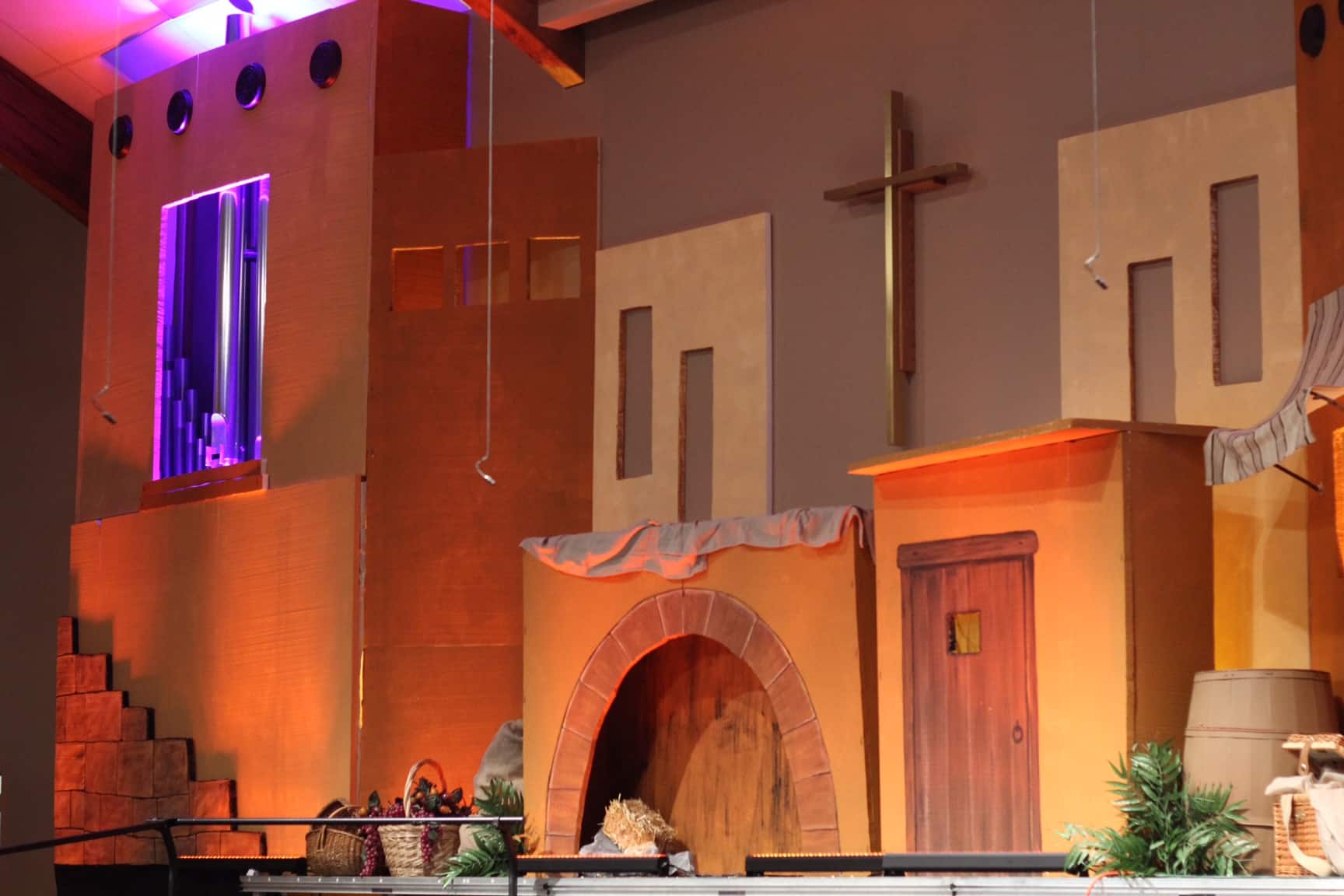 Bethlehem Set - Church Stage Design Ideas - Scenic sets and stage ...