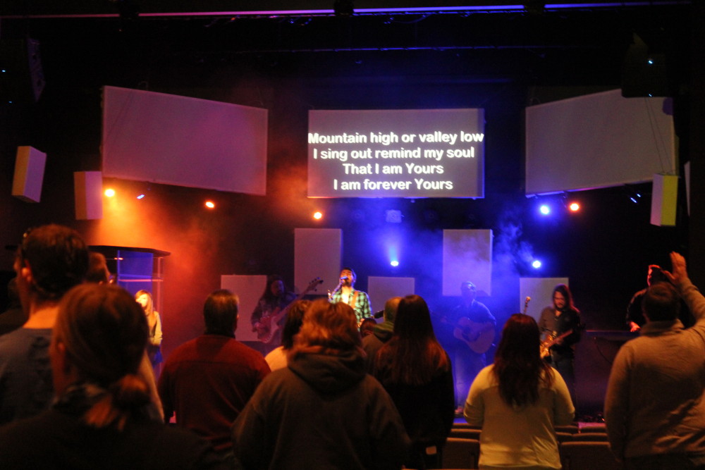 Boxed Projection - Church Stage Design Ideas - Scenic sets and stage ...