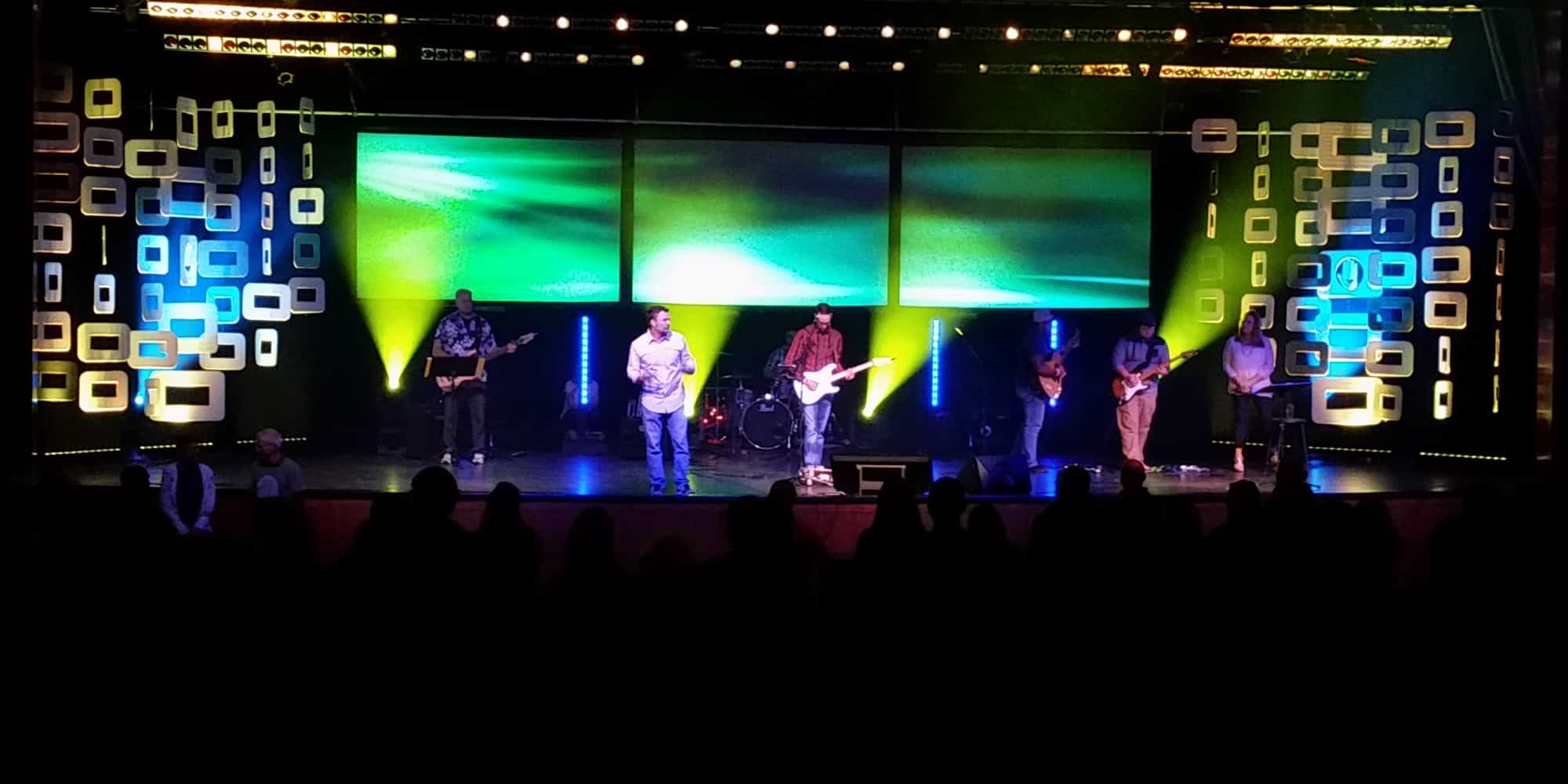 Retro Spinners - Church Stage Design Ideas