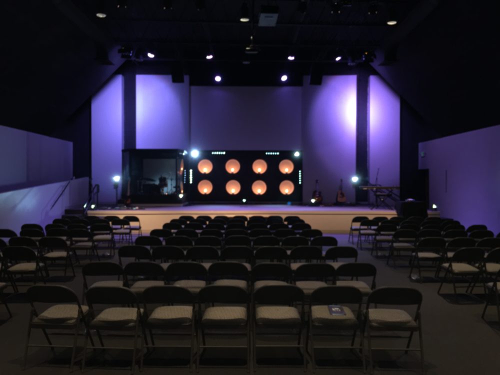 Vintage Grid - Church Stage Design Ideas - Scenic sets and stage design ...