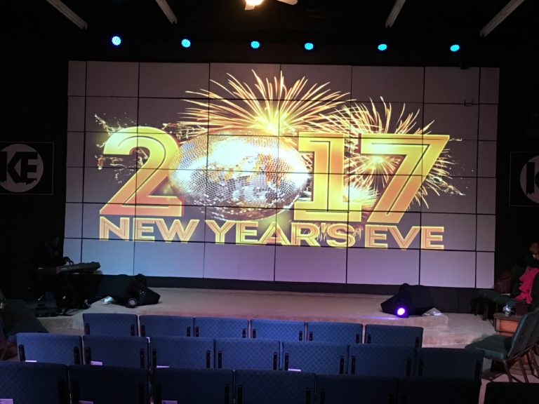 Segmented Projection - Church Stage Design Ideas - Scenic sets and ...