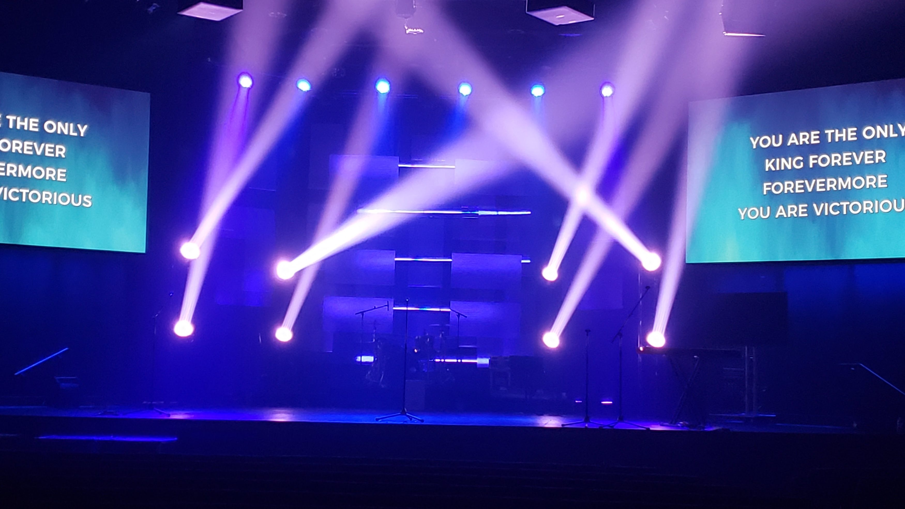 Grid Work - Church Stage Design Ideas - Scenic sets and stage design ...