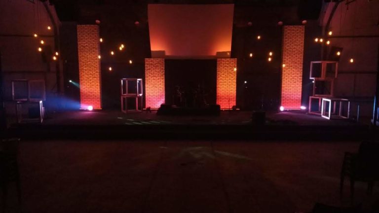 Bricks and Boxes - Church Stage Design Ideas - Scenic sets and stage ...