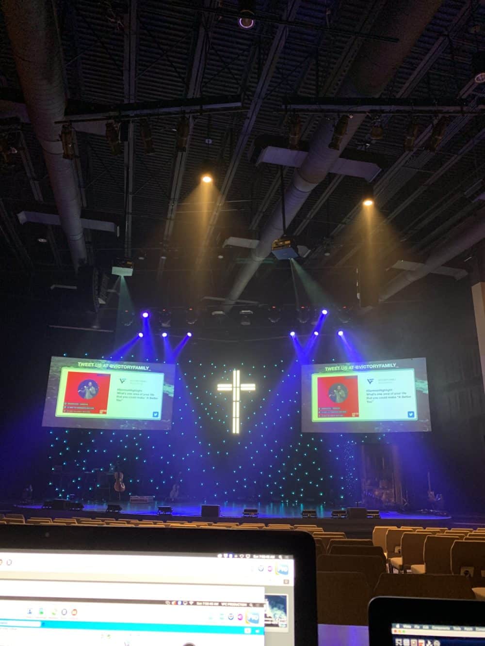 Fluorescent Cross - Church Stage Design Ideas - Scenic sets and stage ...