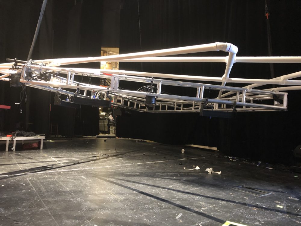 Triangle Artifacts - Church Stage Design Ideas - Scenic sets and stage ...