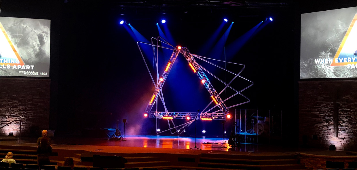 Triangle Artifacts - Church Stage Design Ideas - Scenic sets and stage ...