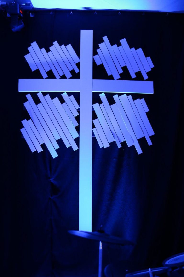 Scribbled - Church Stage Design Ideas - Scenic sets and stage design ...