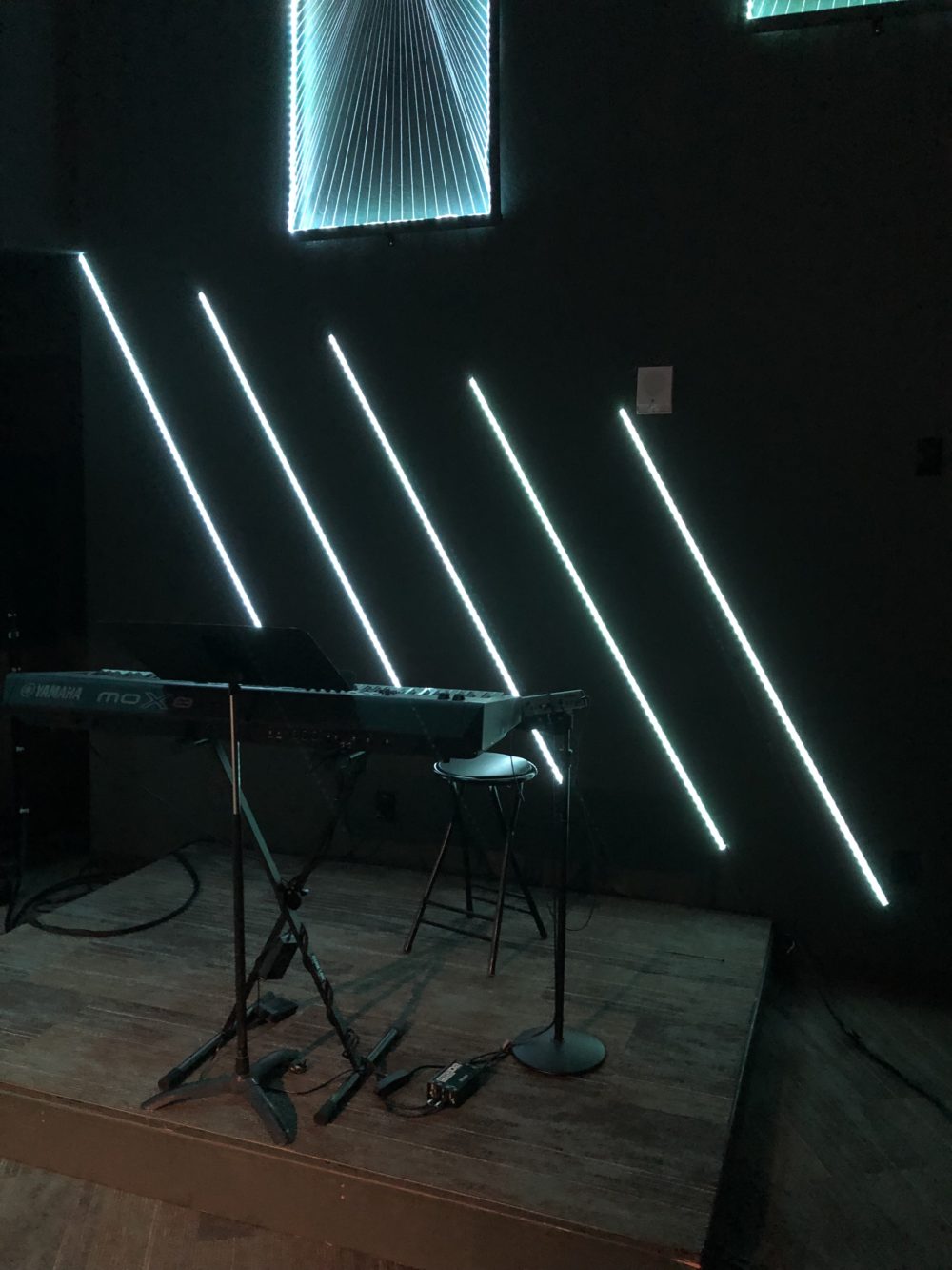 Echoing String - Church Stage Design Ideas - Scenic sets and stage ...