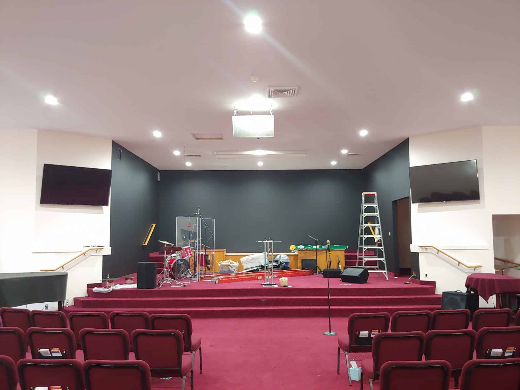 Glowing Cross and Yarn Panels - Church Stage Design Ideas - Scenic sets ...