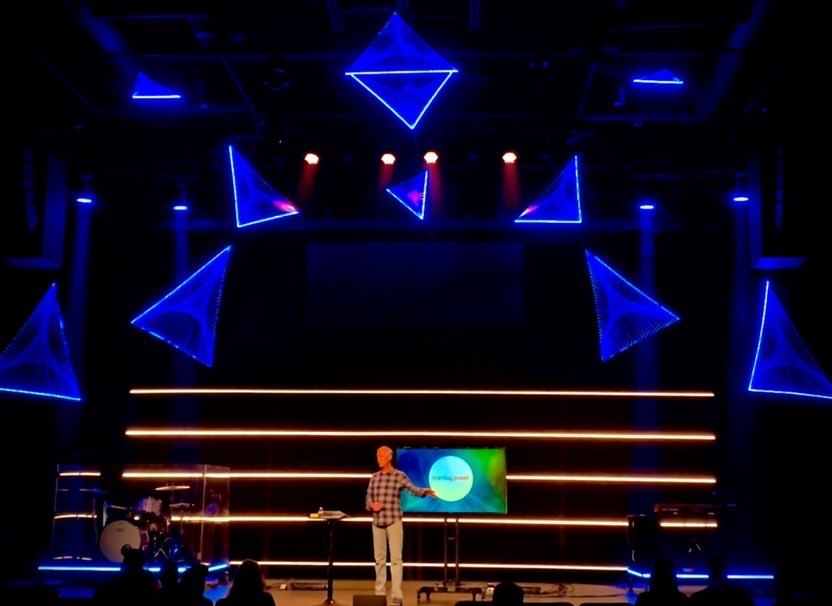 Angled Triangles - Church Stage Design Ideas - Scenic sets and stage ...