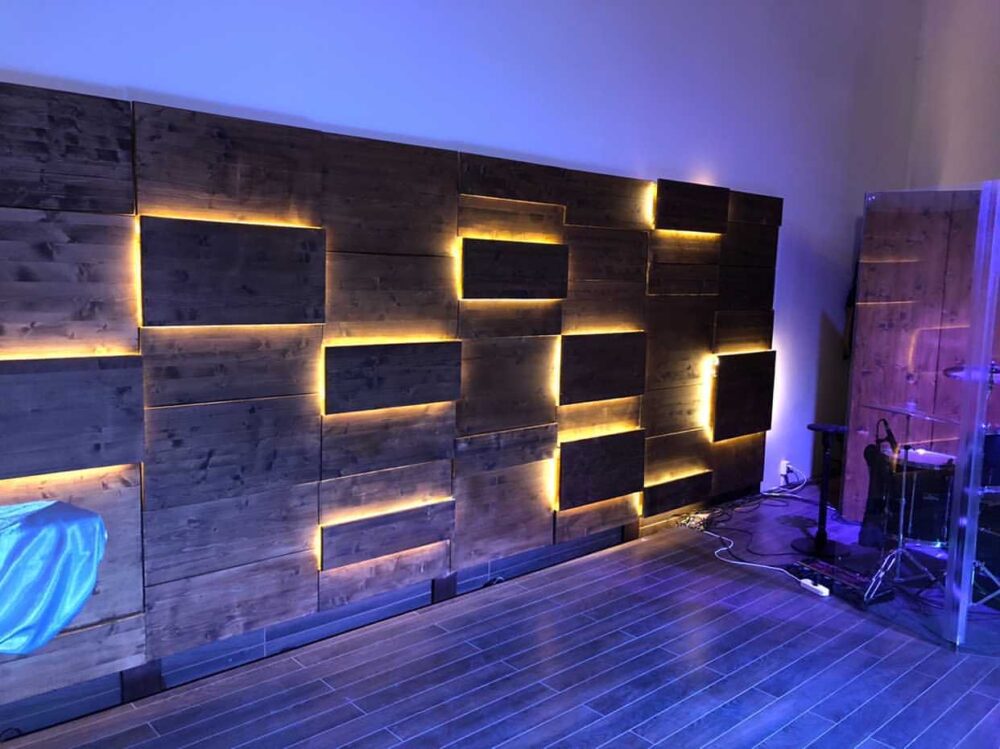 Wall Depth - Church Stage Design Ideas - Scenic sets and stage design ...