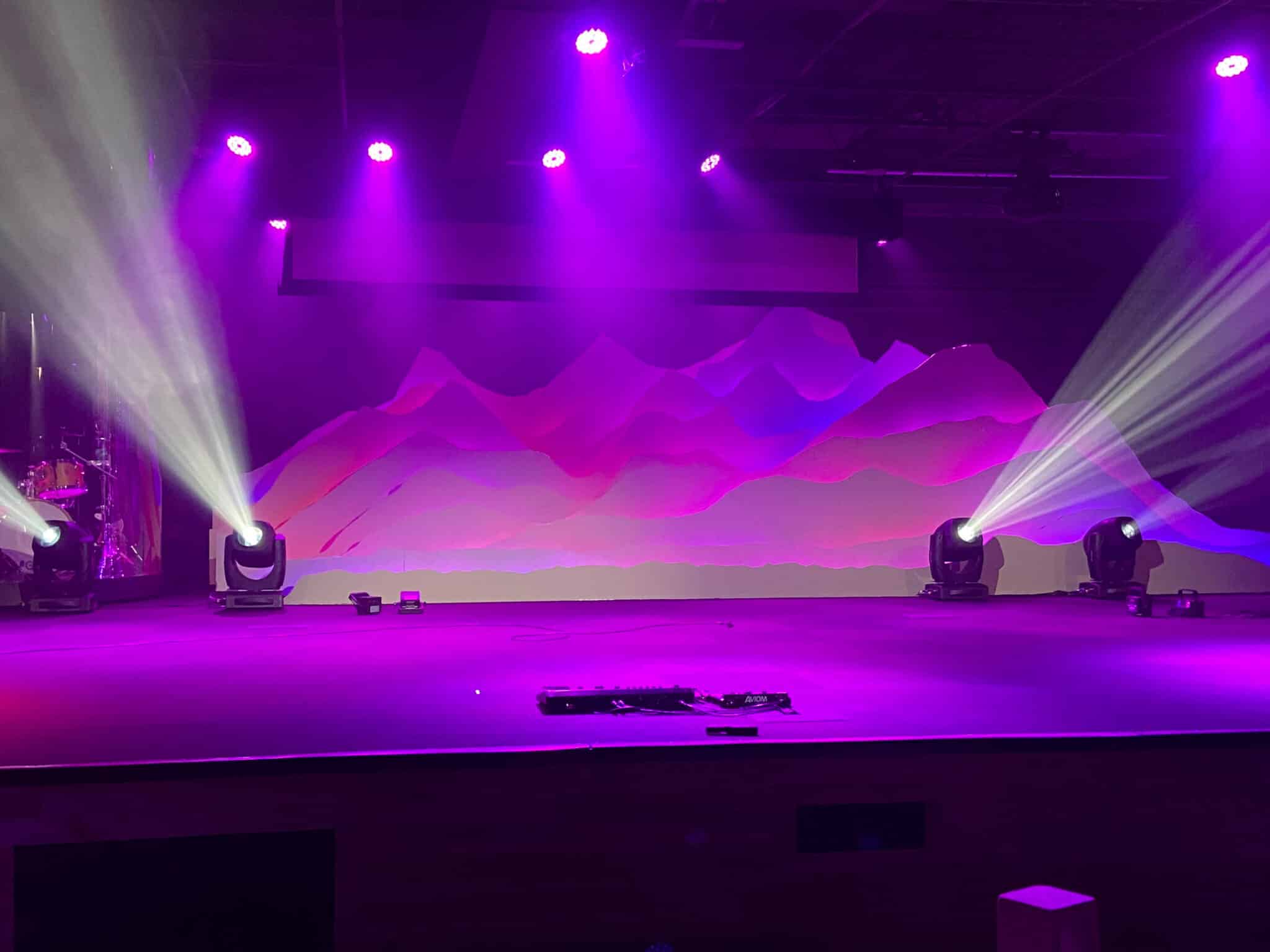 Mountainous Layers - Church Stage Design Ideas - Scenic sets and stage ...