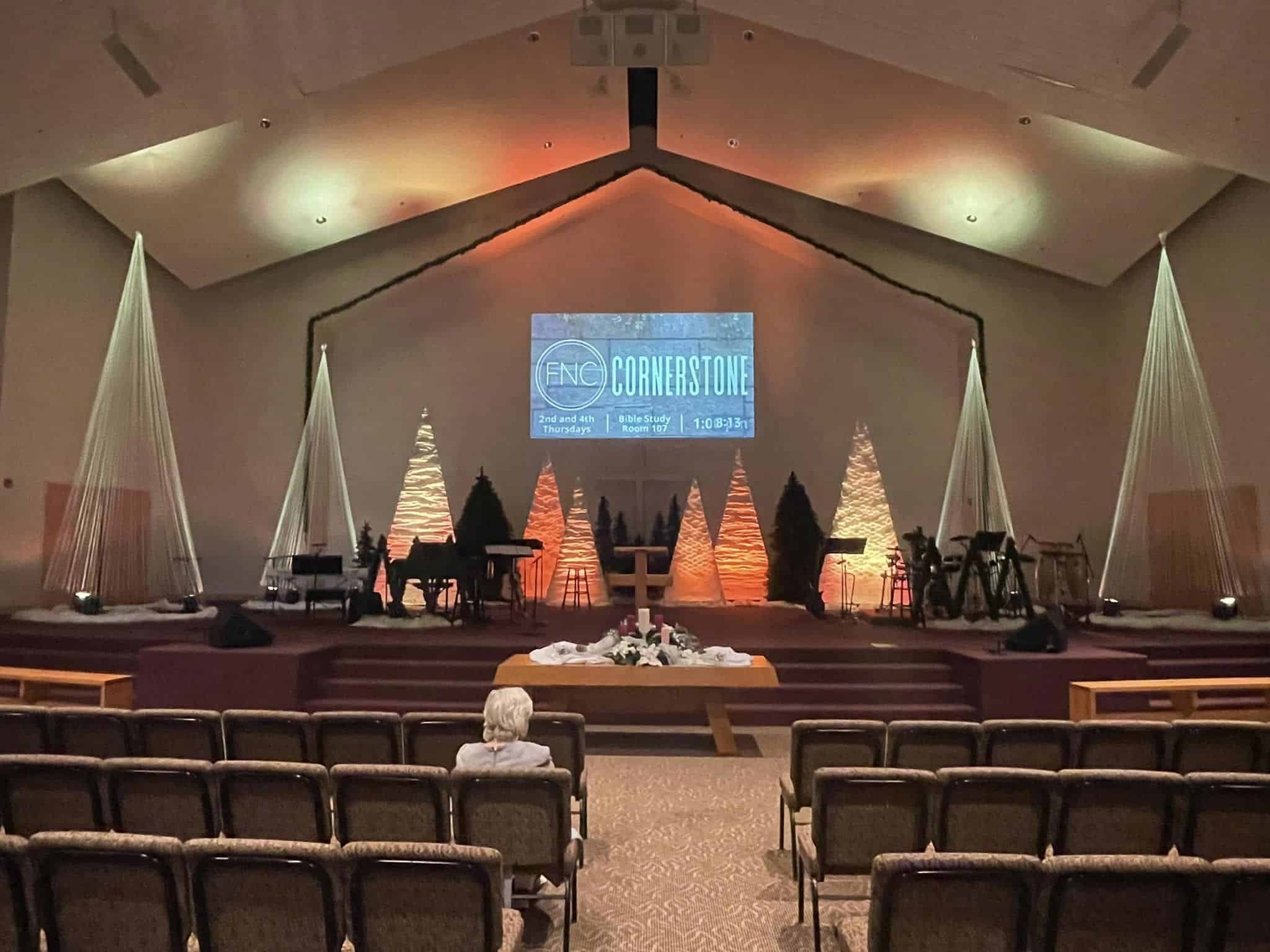 String Christmas Trees - Church Stage Design Ideas - Scenic sets and ...