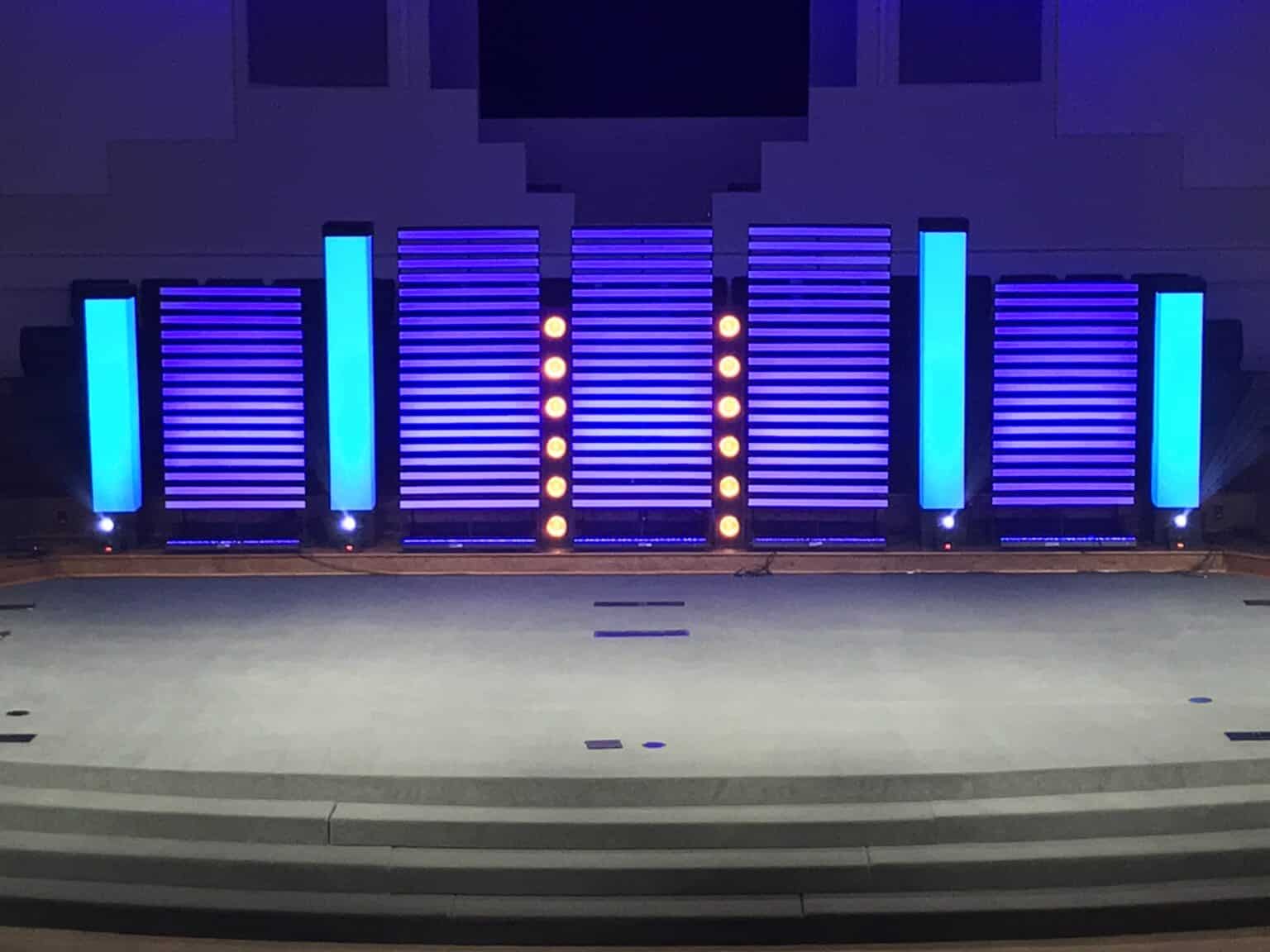 Remarkable Summer - Church Stage Design Ideas - Scenic sets and stage ...