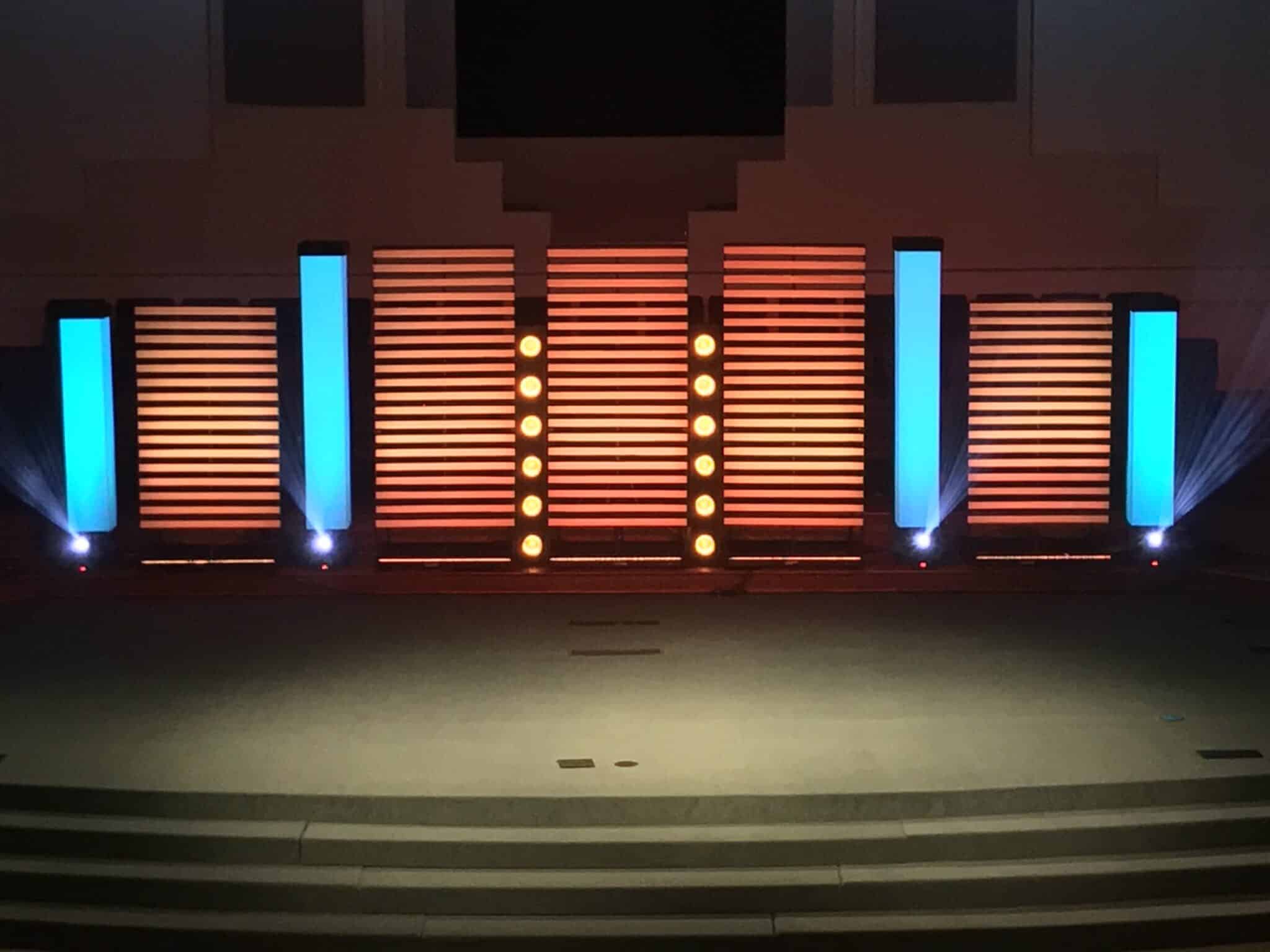Remarkable Summer - Church Stage Design Ideas - Scenic sets and stage ...