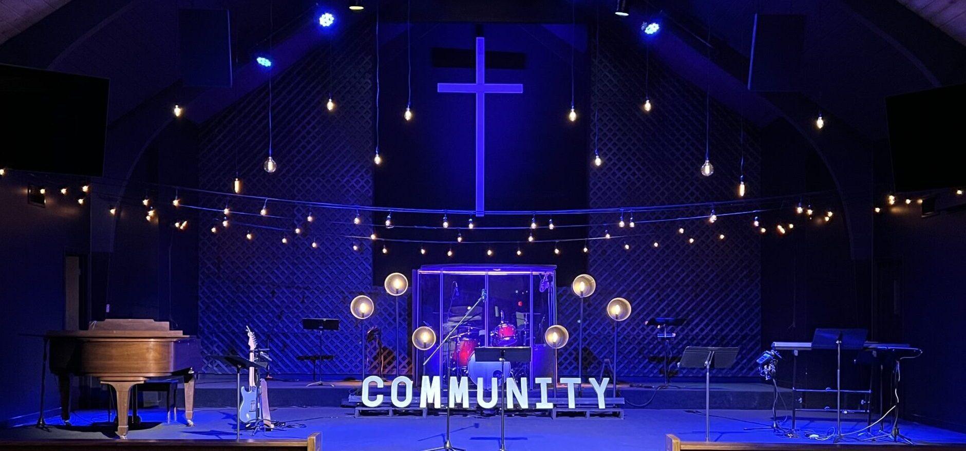 Trash Beacons - Church Stage Design Ideas - Scenic sets and stage ...